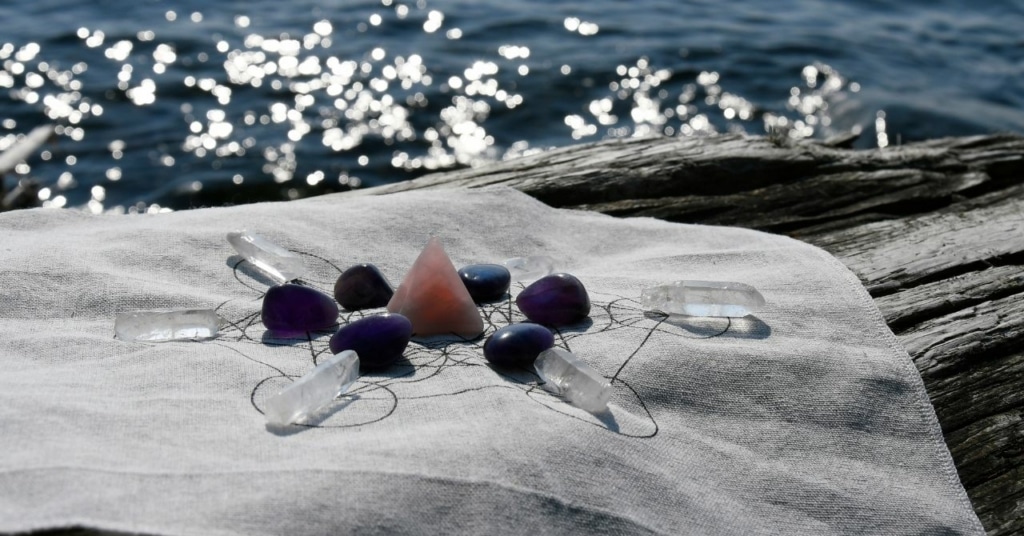 Crystal Grids and Layouts - Wicca Academy