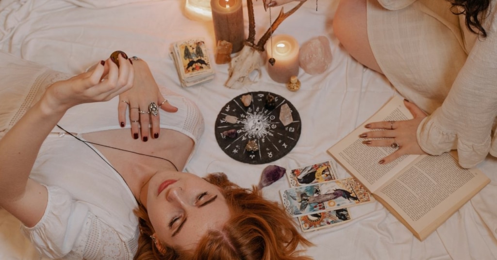 Exploring Popular Divination Methods - A Beginner's Guide